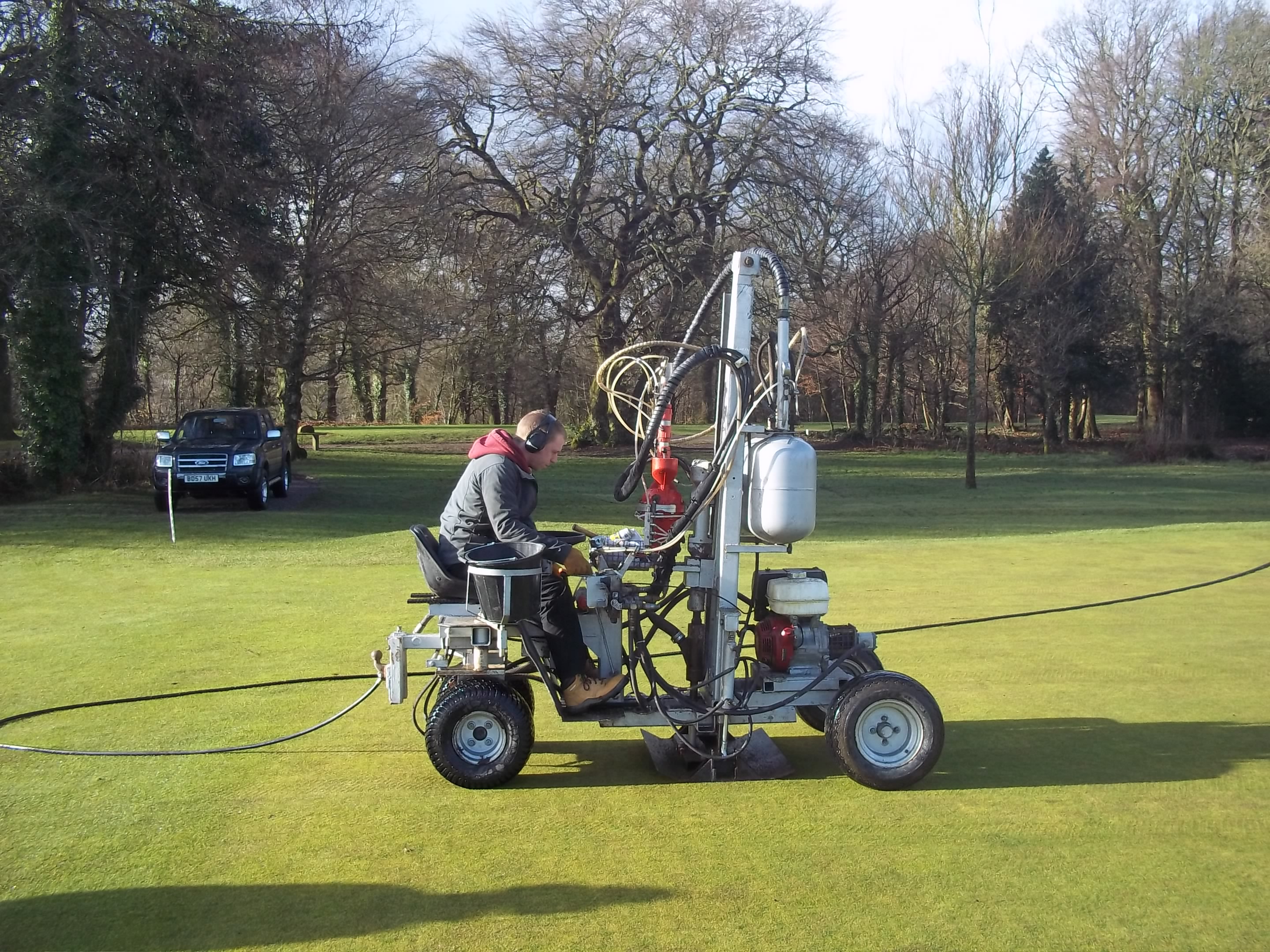 How injecting seaweed helps soil ‘breathe’ underground | GreenKeeping ...