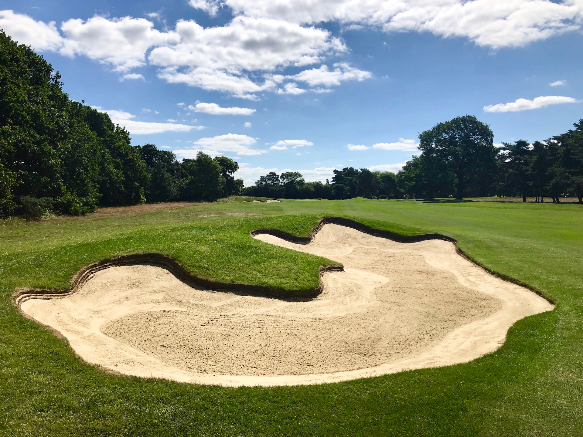 Fulwell GC completes bunker renovation project | GreenKeeping Magazine